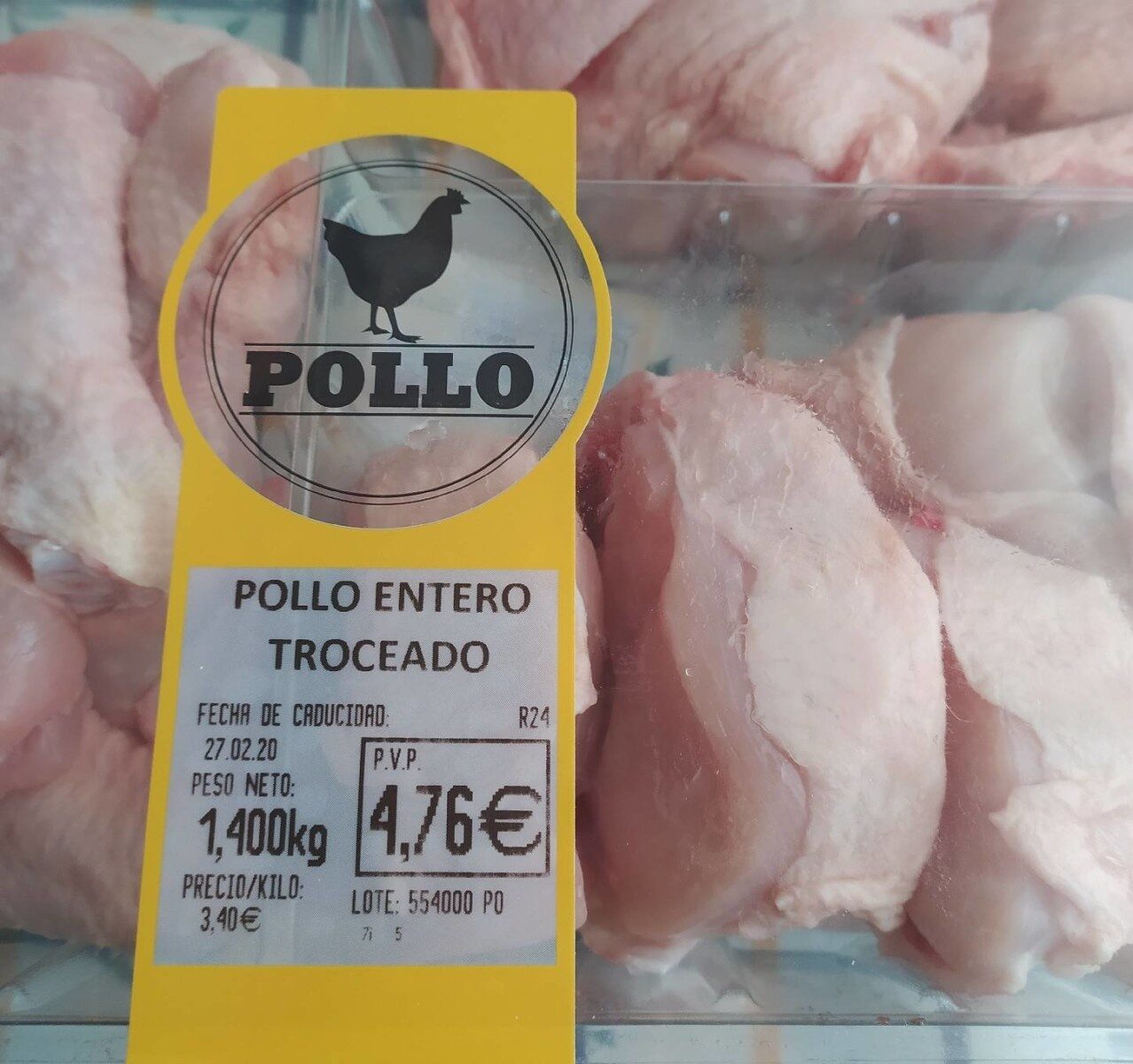 Variedad de cortes de pollo entero en Mercadona ※